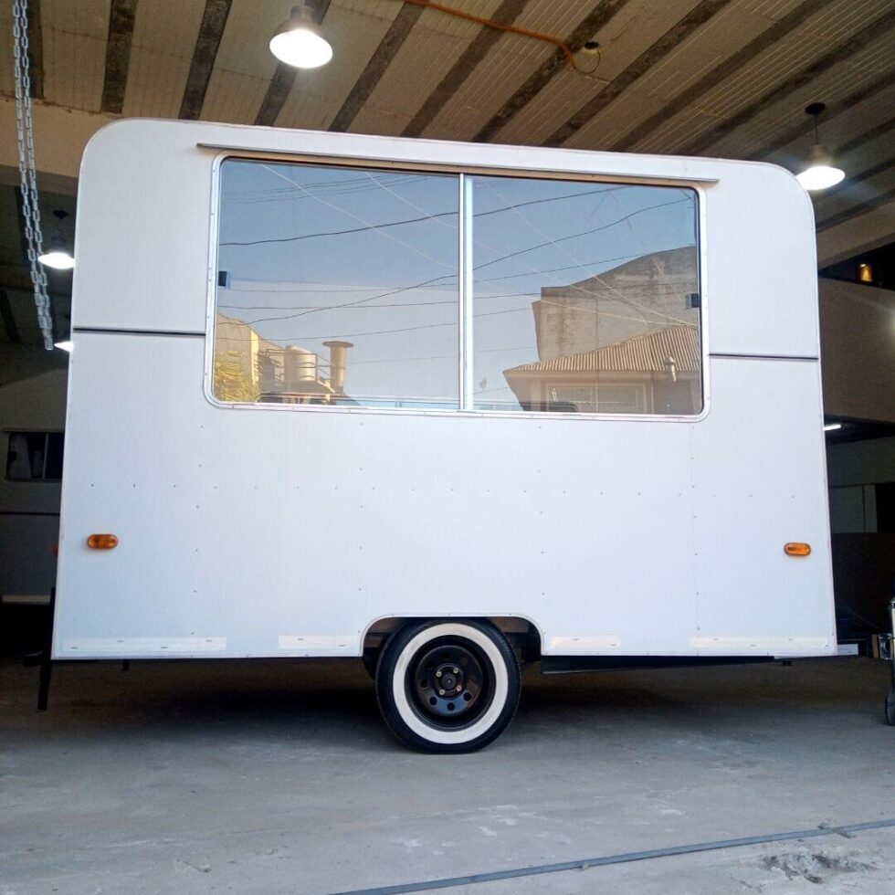 Trailers con Diseños Especiales - Rhapsody